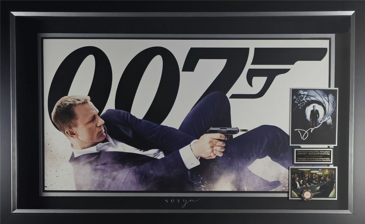 James Bond – Daniel Craig Signed 007 Display – Sevyn